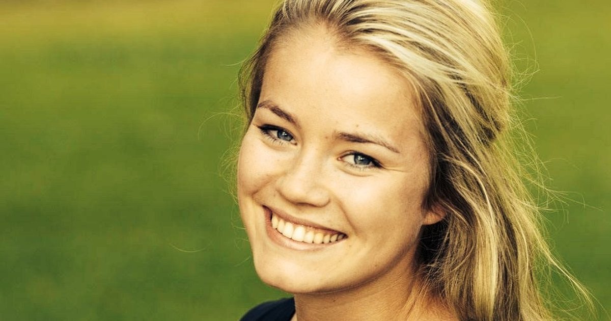 Eventstudente Maureen loopt stage bij Tomorrowland