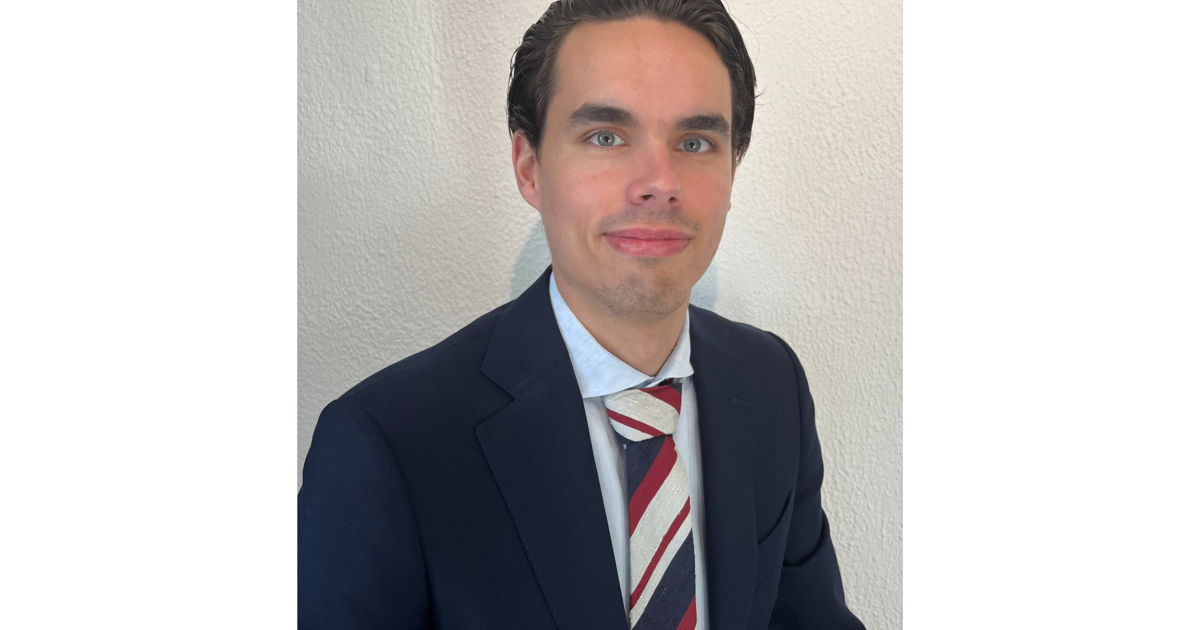 Sven ging van een fulltime baan naar Hotelmanagement op Tio